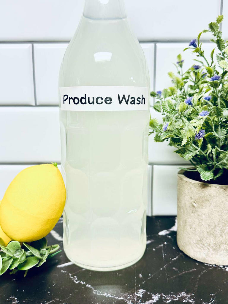 Easy DIY Veggie and Fruit Wash