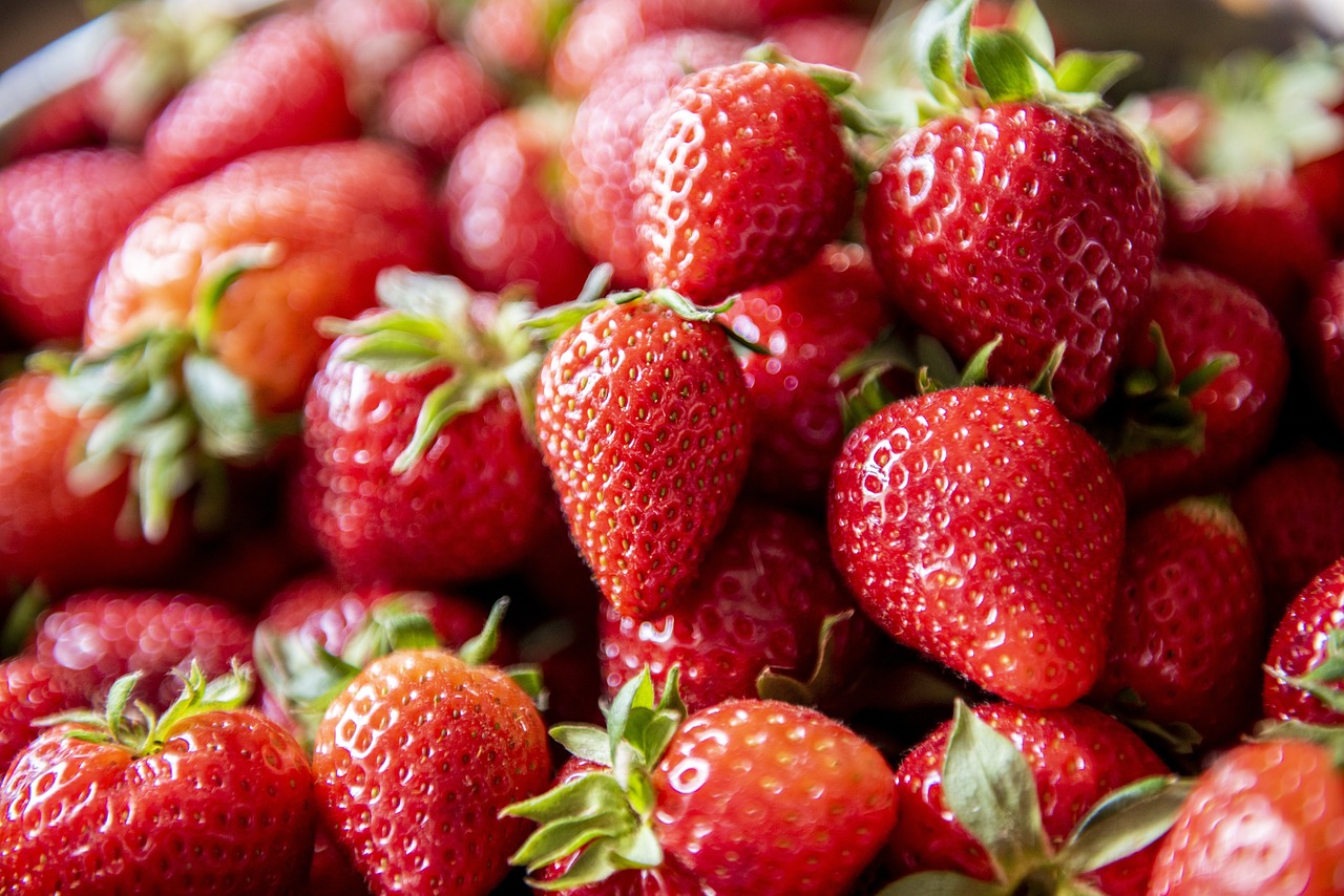 Morango é versátil e delicioso, mas exige atenção; saiba o porquê