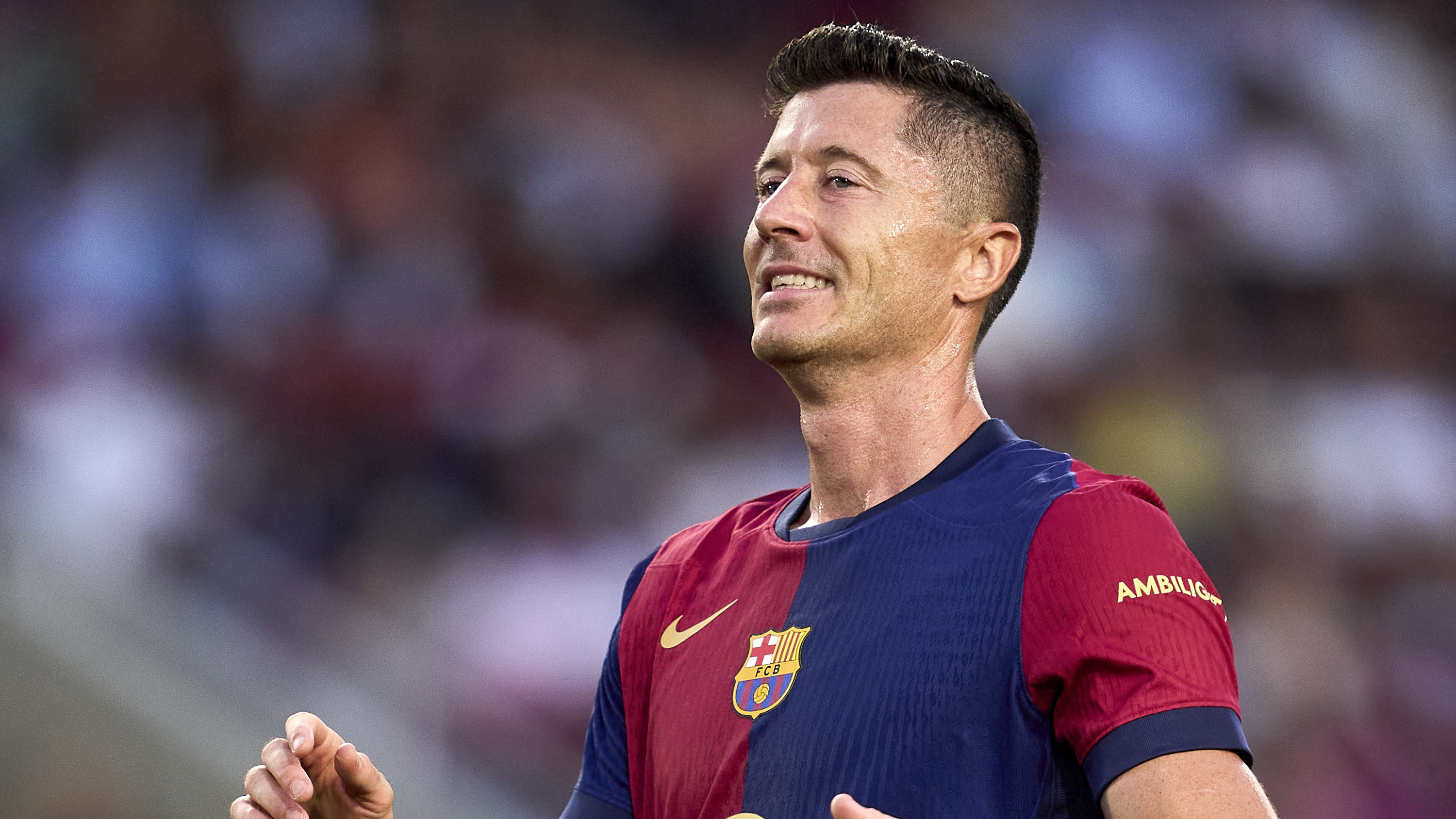 Alarm w Barcelonie tuż przed sezonem. Robert Lewandowski ma swoje za uszami Alarm w Barcelonie tuż przed sezonem. Robert Lewandowski ma swoje za uszami