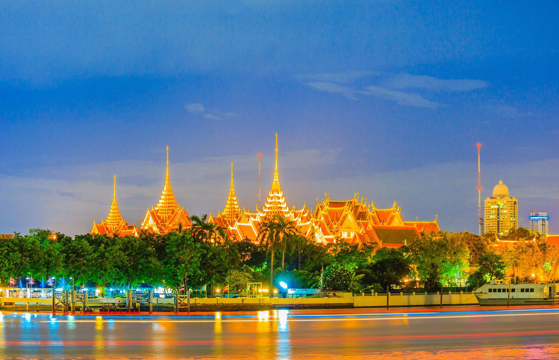 See world landmarks then and now in these fascinating photos