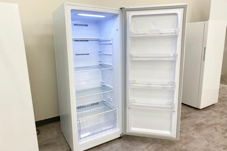 Hamilton Beach upright freezer review: The best option for garages