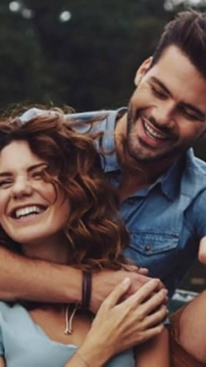 Top 3 Zodiac Signs who are likely to marry their best friend Top 3 Zodiac Signs who are likely to marry their best friend