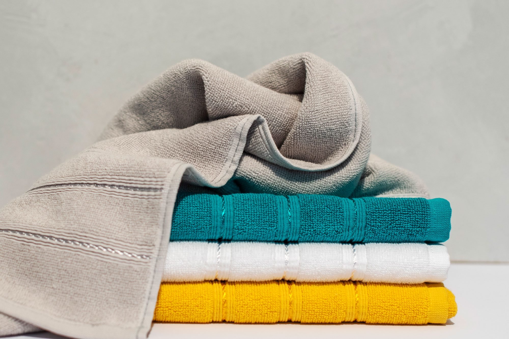 10 Moving Hacks For a Safe and Easy Move