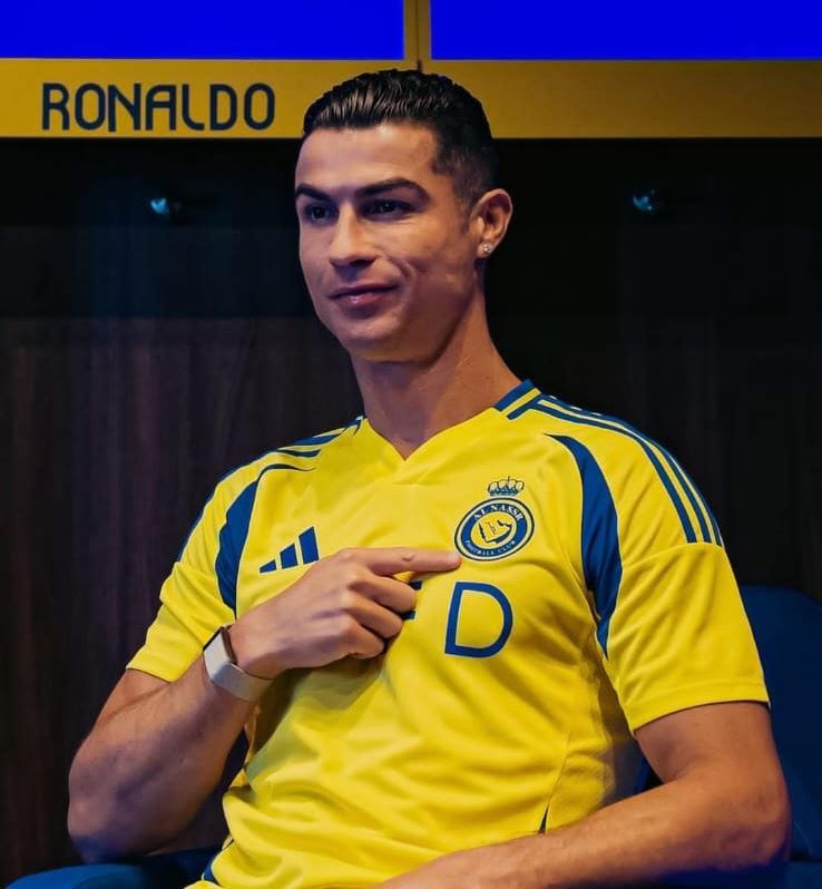 Al-Nassr presenta sus nuevos uniformes para temporada 2024/25 Al-Nassr presenta sus nuevos uniformes para temporada 2024/25