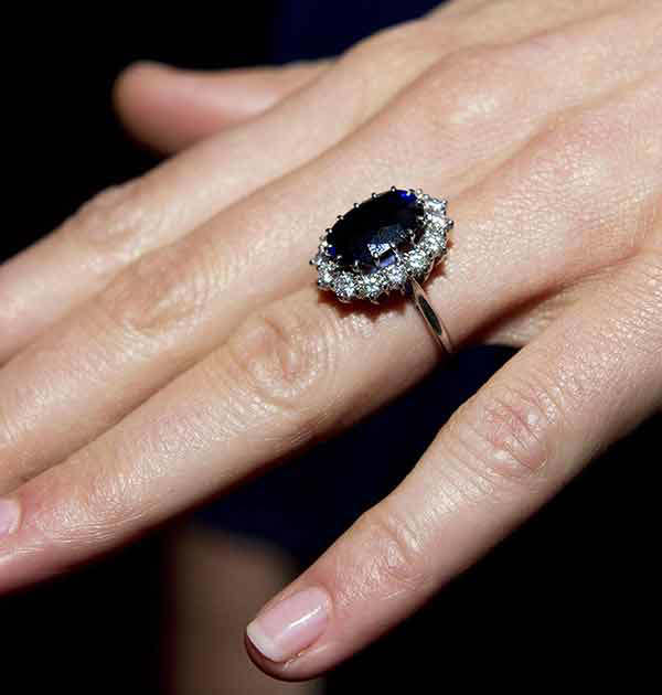 Därför syns Kate Middleton utan ringen – nu kommer sanningen fram efter ... Därför syns Kate Middleton utan ringen – nu kommer sanningen fram efter ...
