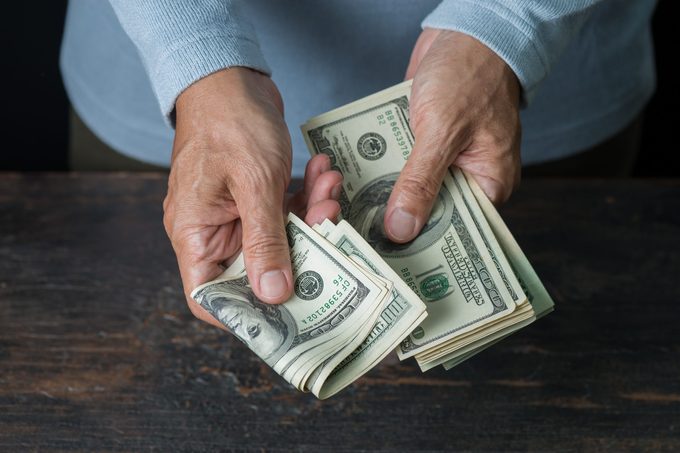 8 Times When You Should Probably Still Use Cash