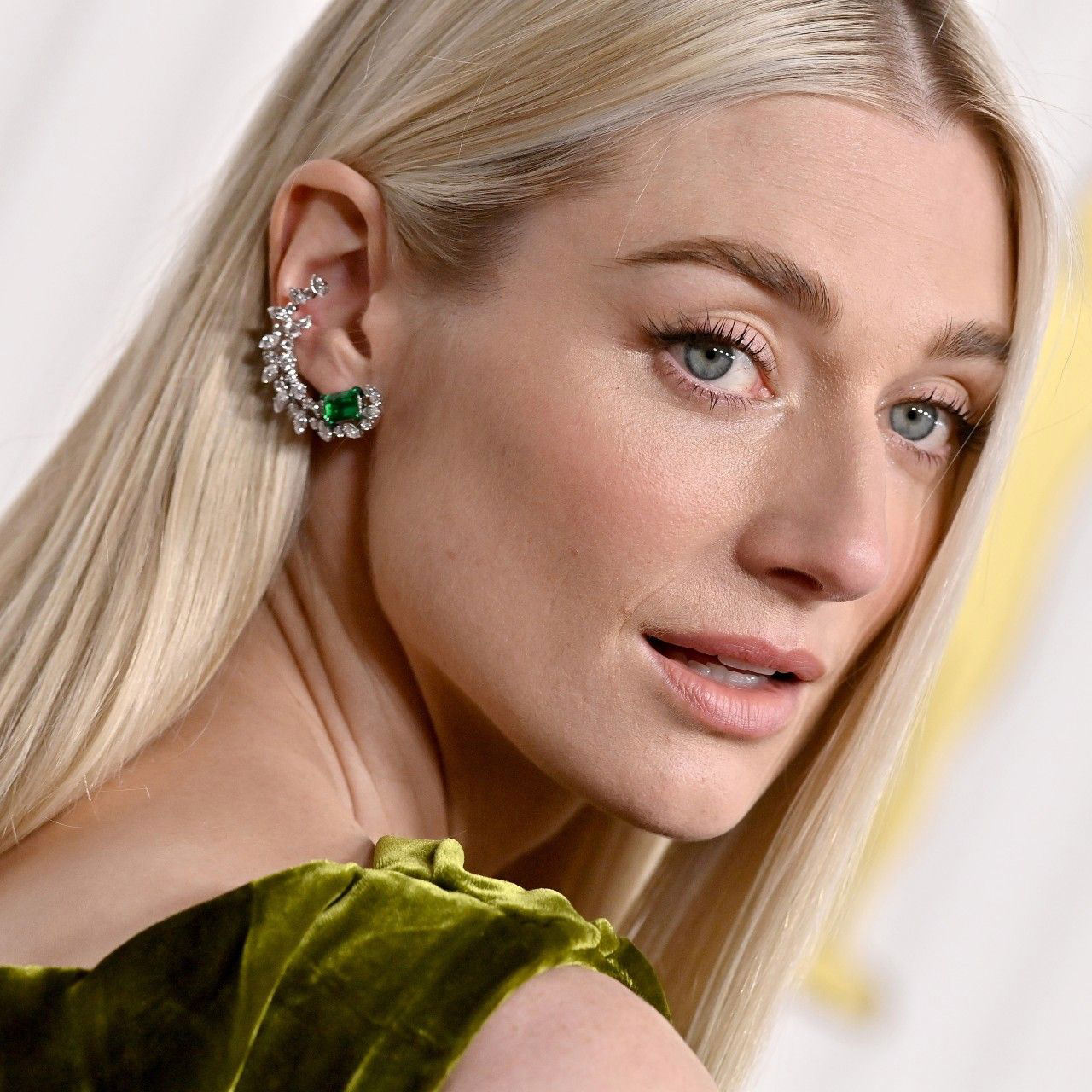 ‘The Crown’ Star Elizabeth Debicki Says She Couldn’t Stop Acting Like ... ‘The Crown’ Star Elizabeth Debicki Says She Couldn’t Stop Acting Like ...