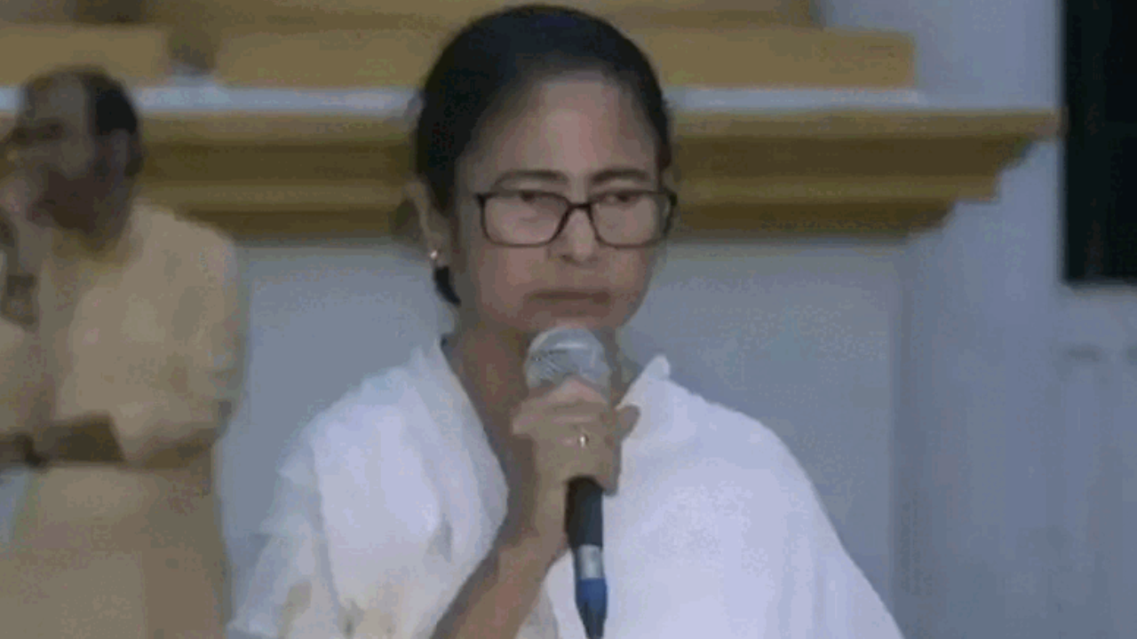 Kolkata doctor rape case: Hang the accused, not the innocent, says ... Kolkata doctor rape case: Hang the accused, not the innocent, says ...
