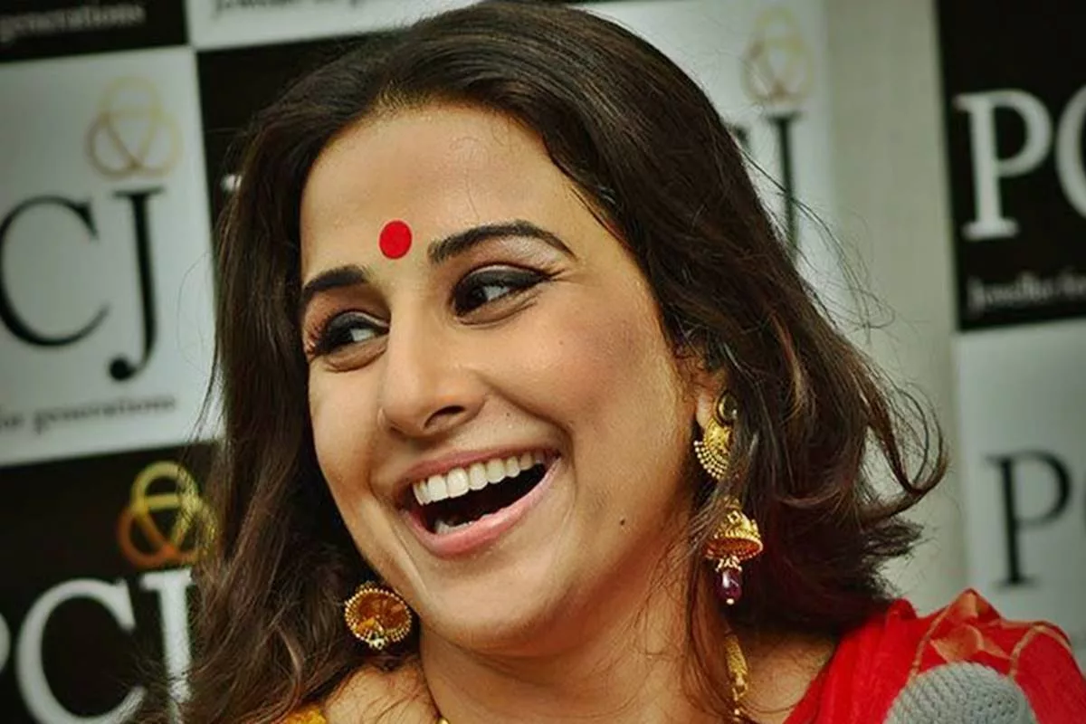 Vidya Balan and comic mastery: Check these on 'Tell a Joke Day'