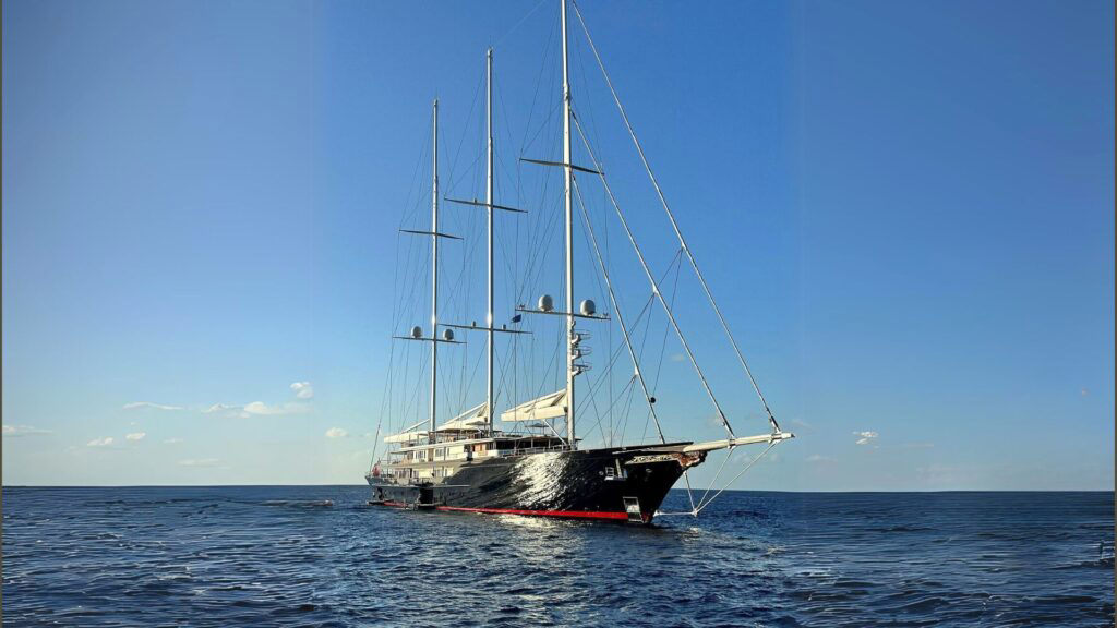 13 Surprising Facts About Jeff Bezos' Star-Studded Mega Yacht 13 Surprising Facts About Jeff Bezos' Star-Studded Mega Yacht
