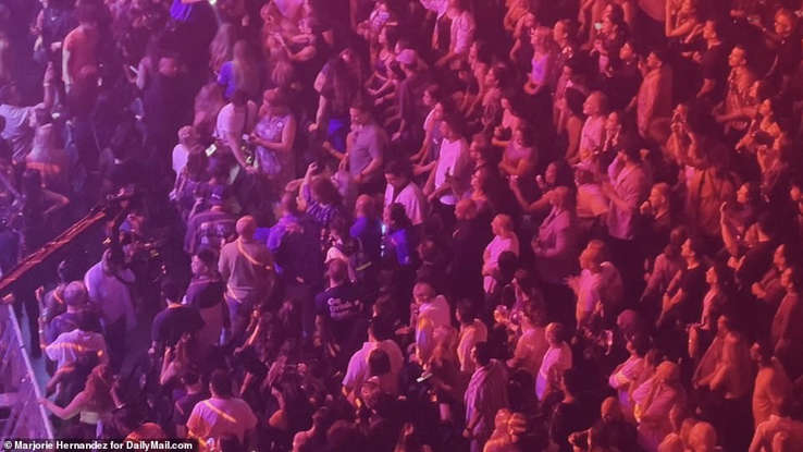 Bruno Mars fans fuming after being locked out of LA's $2billion Intuit Bruno Mars fans fuming after being locked out of LA's $2billion Intuit