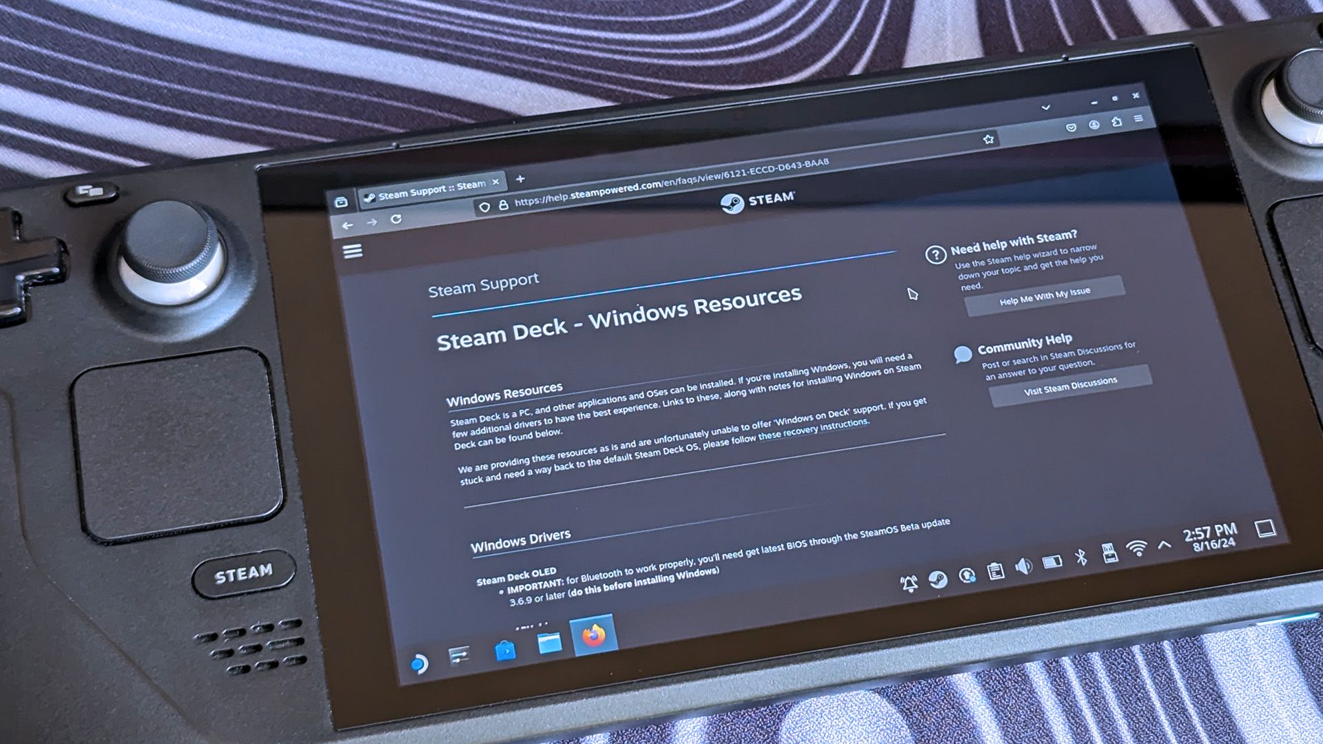 One of Linux's big hitters declares your Windows 10 PC "is toast," and ...