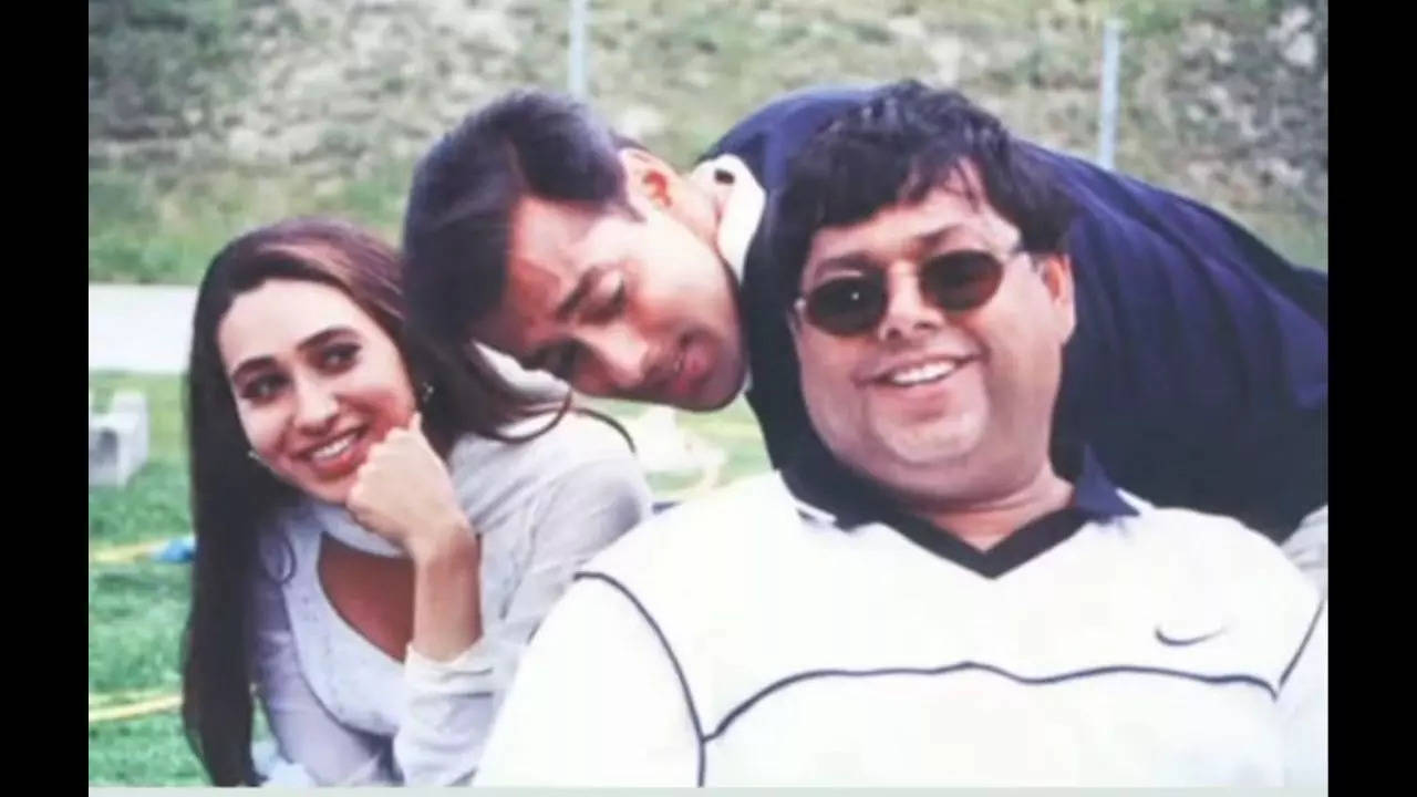 Karisma Kapoor shares priceless throwback PIC with Salman Khan and ... Karisma Kapoor shares priceless throwback PIC with Salman Khan and ...