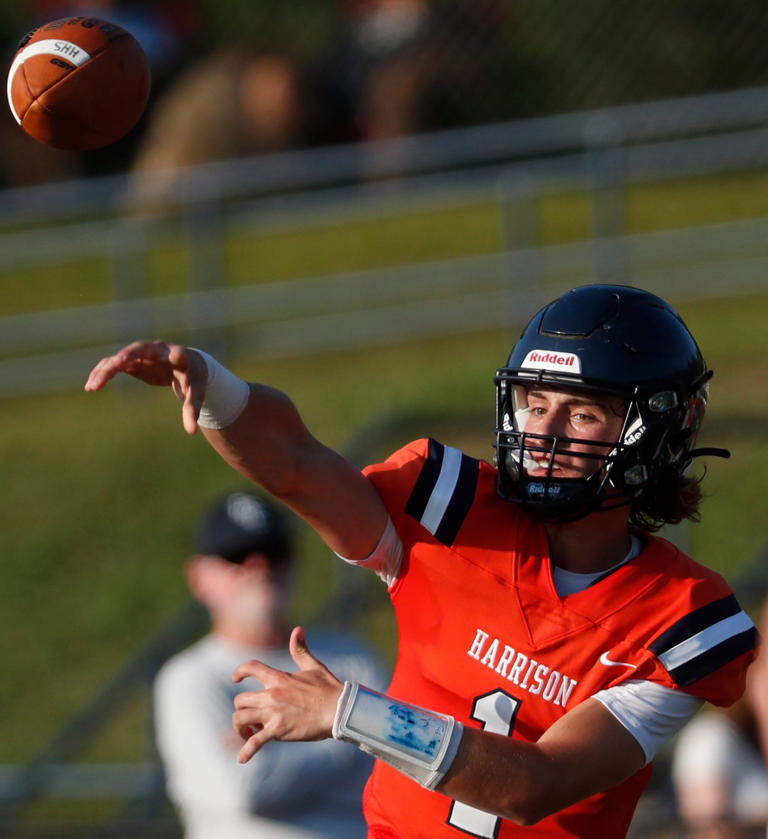 Check out the Lafayette-area high school football scores from Week 1
