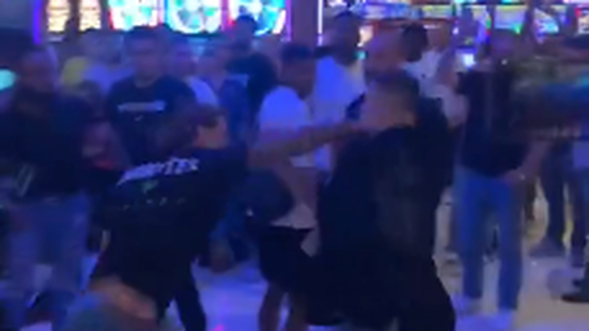 Video! White Reacts To Wild Casino Brawl Between Allen, Vettori Video! White Reacts To Wild Casino Brawl Between Allen, Vettori