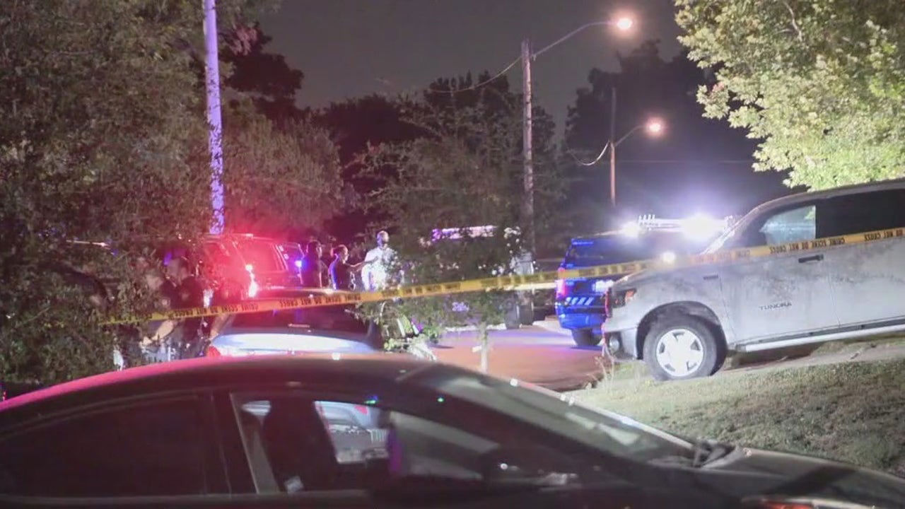 Fort Worth shooting: Police looking for double murder suspect Fort Worth shooting: Police looking for double murder suspect