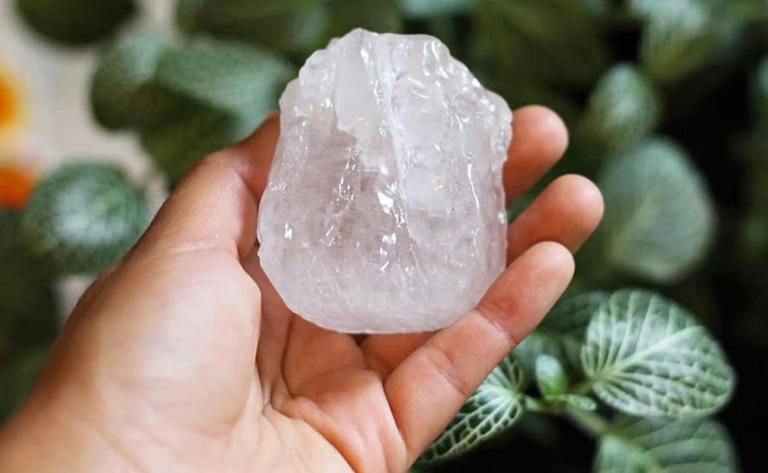 Cuáles son las propiedades saludables de la piedra de alumbre