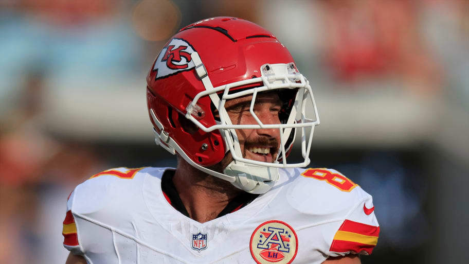 Even His Biggest Rival Thinks Travis Kelce Is the Best Tight End Ever Even His Biggest Rival Thinks Travis Kelce Is the Best Tight End Ever