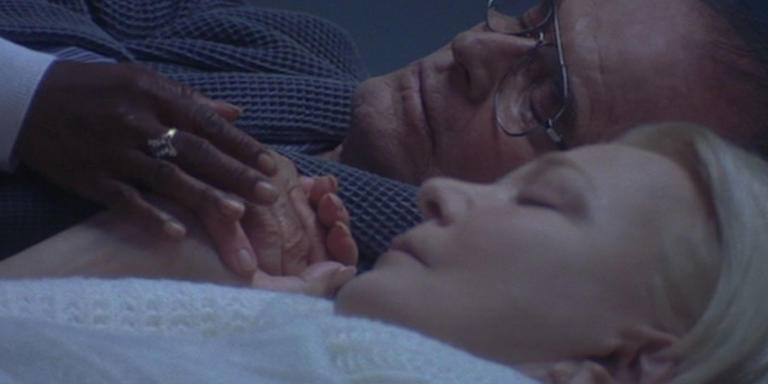 The Notebook Ending Explained: Alternate Streaming Version, Noah & Ally's Fate