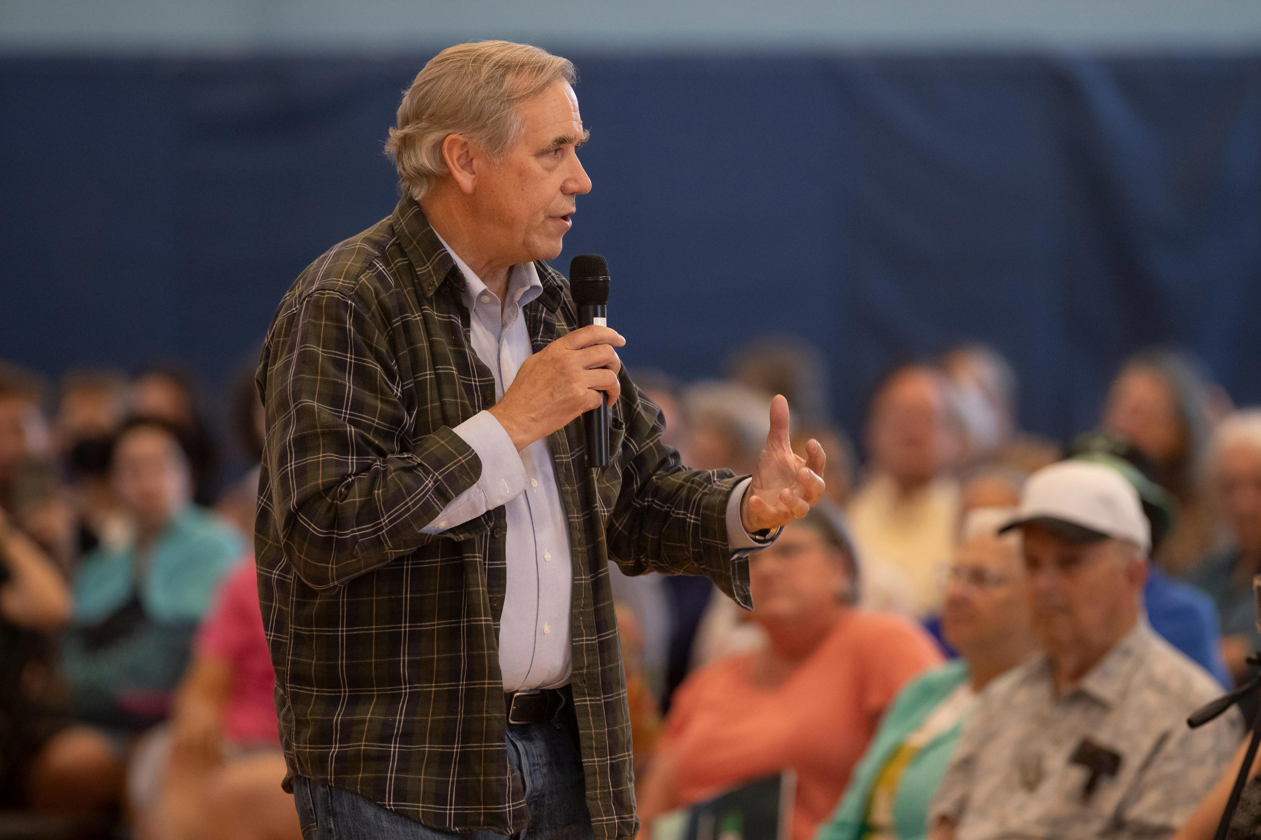 US Sen. Jeff Merkley to host town halls in visits to Eugene, Salem: How ...
