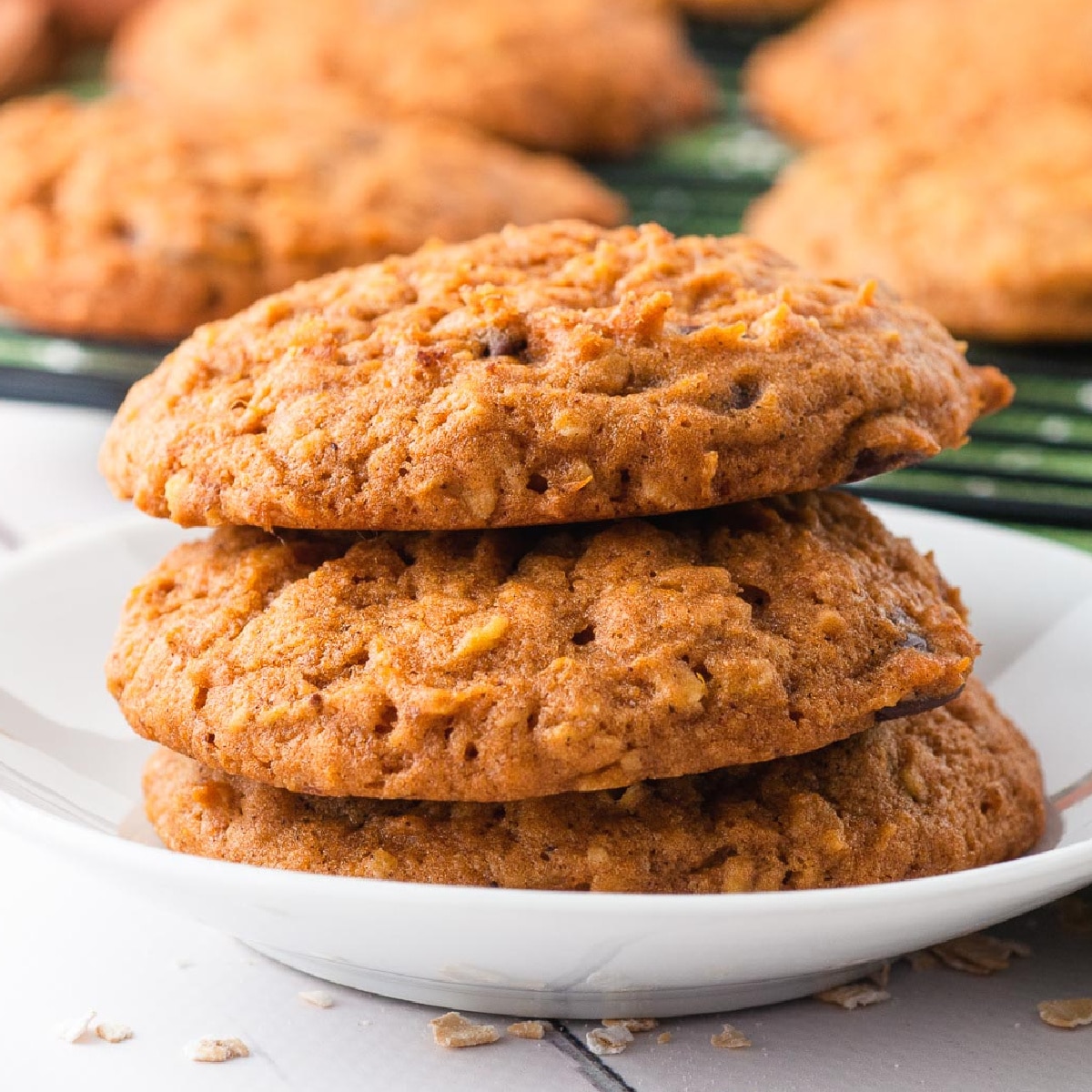 Chewy Pumpkin Oatmeal Cookies