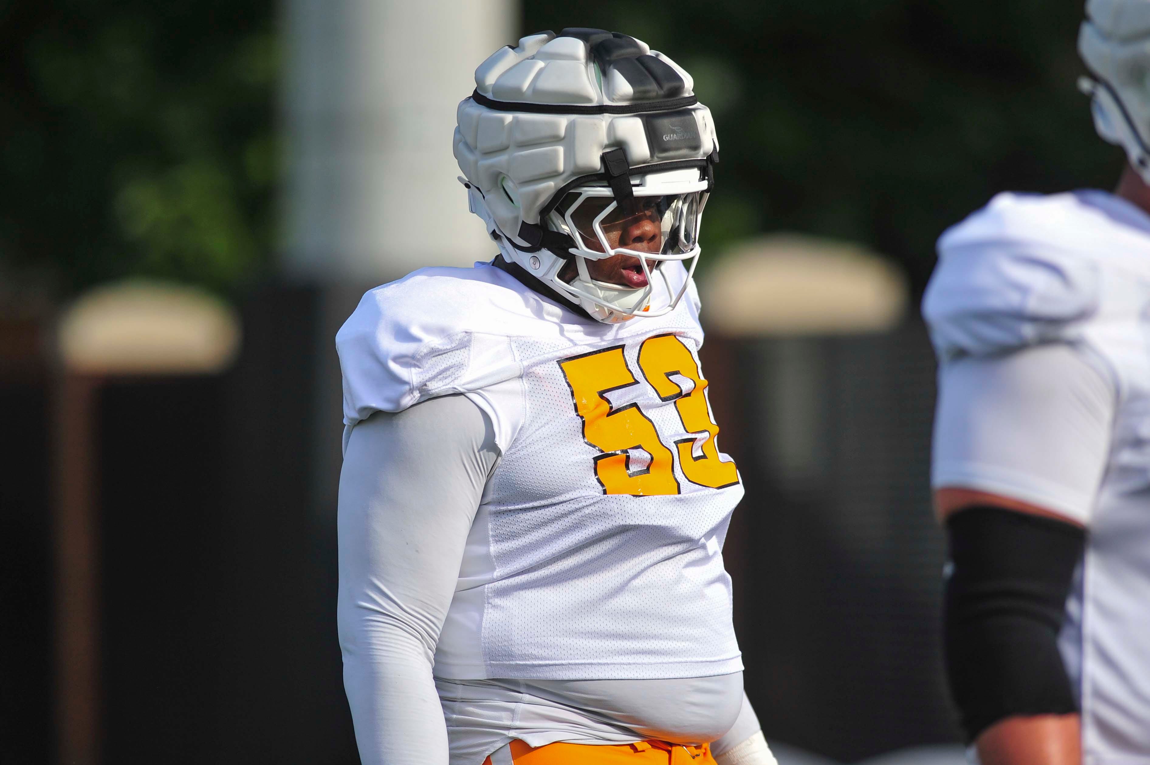 How Lance Heard channels criticism from Tennessee football fans to ...