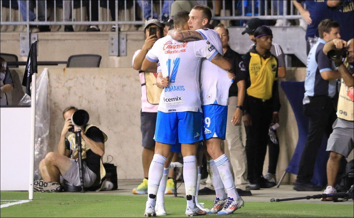 Cruz Azul vence al Philadelphia en tanda de penaltis y sigue con vida ... Cruz Azul vence al Philadelphia en tanda de penaltis y sigue con vida ...