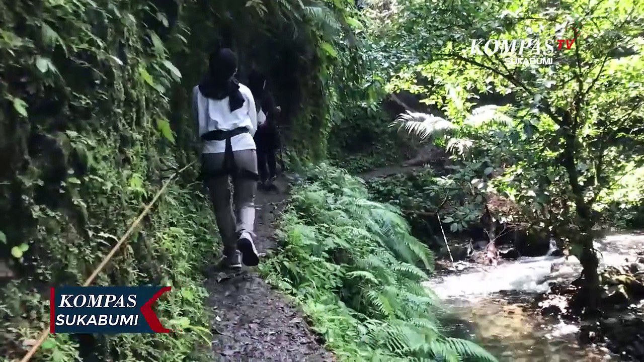 Eksplorasi Keindahan Curug Kembar Melalui Ekspedisi Lembah Purba Eksplorasi Keindahan Curug Kembar Melalui Ekspedisi Lembah Purba