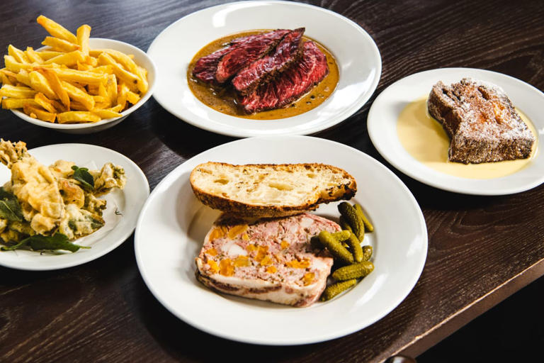 Where To Take Someone Who Just Wants To See A Celebrity