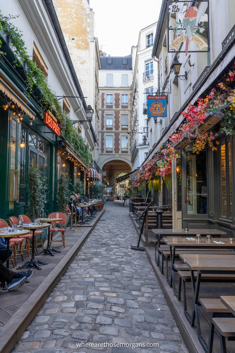 The Experiences You Can't Miss On A First Trip To Paris