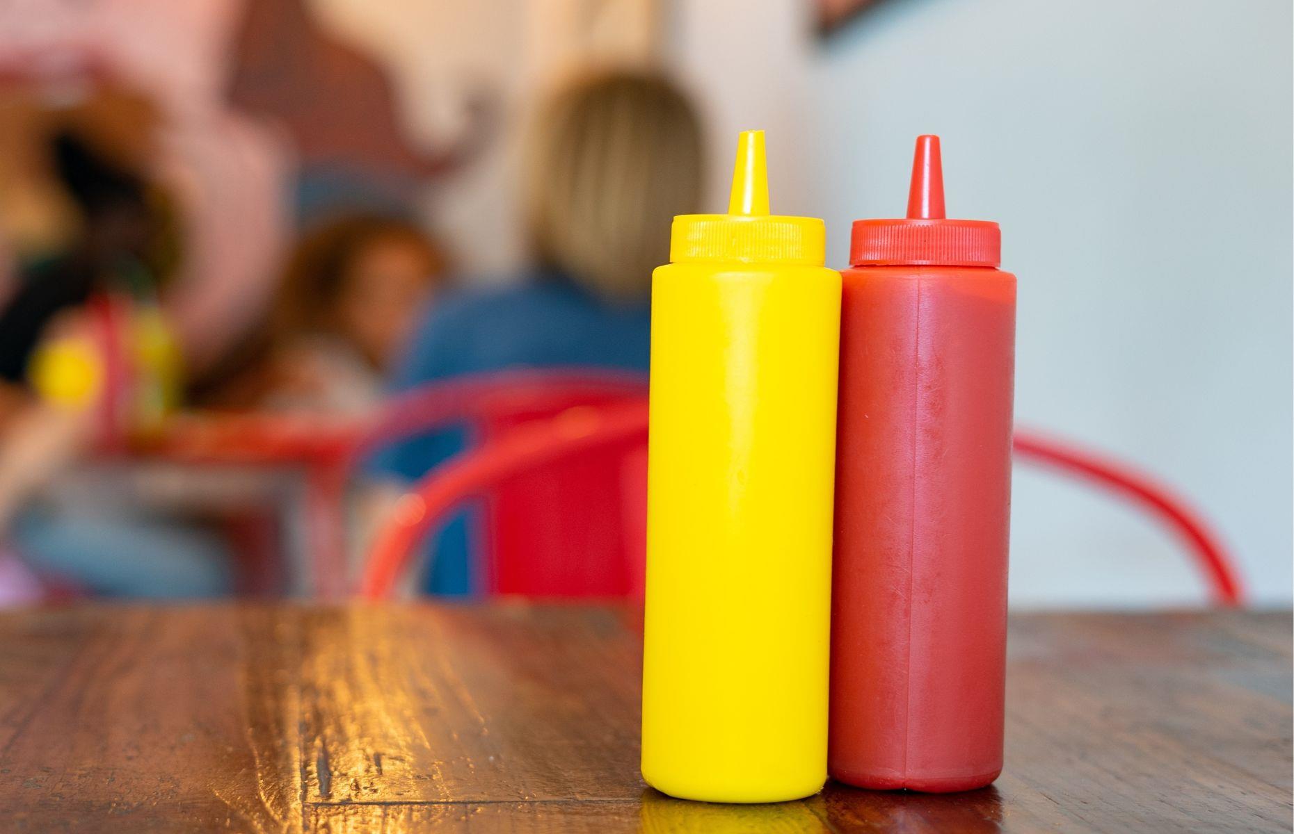 Things you should never eat or drink in a restaurant
