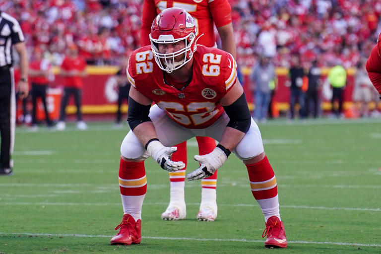 Bears' Joe Thuney looks forward to working with Jonah Jackson, Drew Dalman