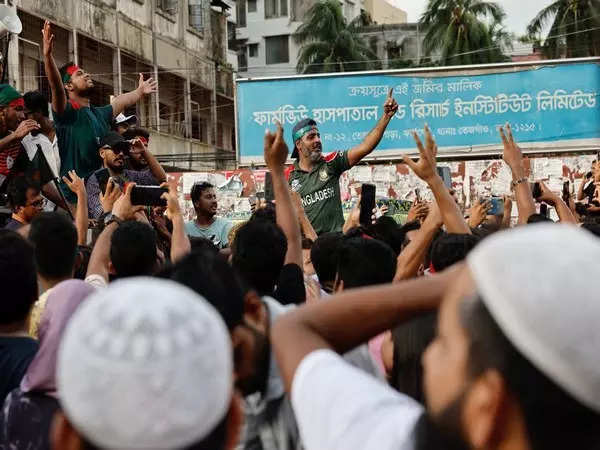 Bangladesh Unrest: At least 8 people killed, 84 others injured after ... Bangladesh Unrest: At least 8 people killed, 84 others injured after ...
