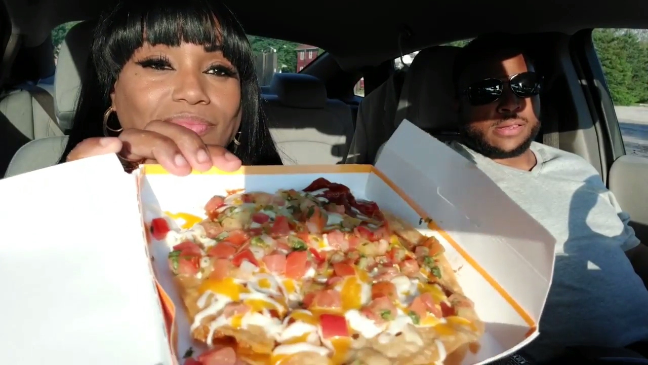 Taco Bell #3 Car Mukbang — Late Night Drive Thru