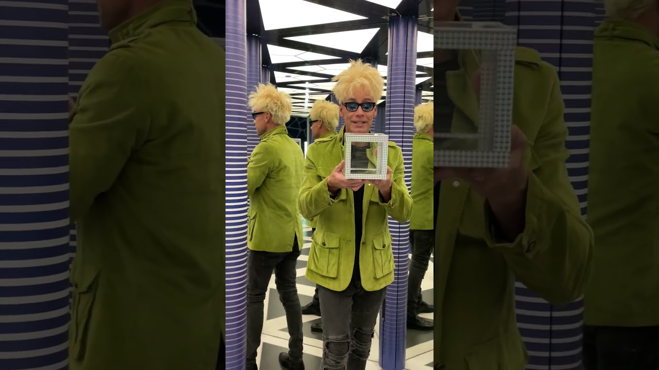 This Mirror Makes Money Appear Forever