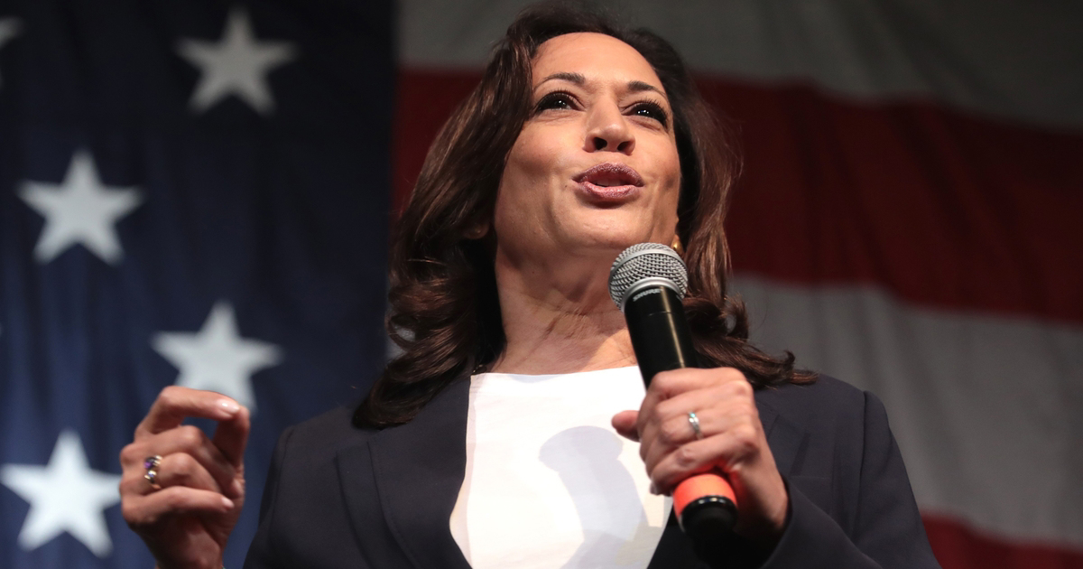 Body Language Expert Breaks Down Kamala Harris' Body Language Expert Breaks Down Kamala Harris'