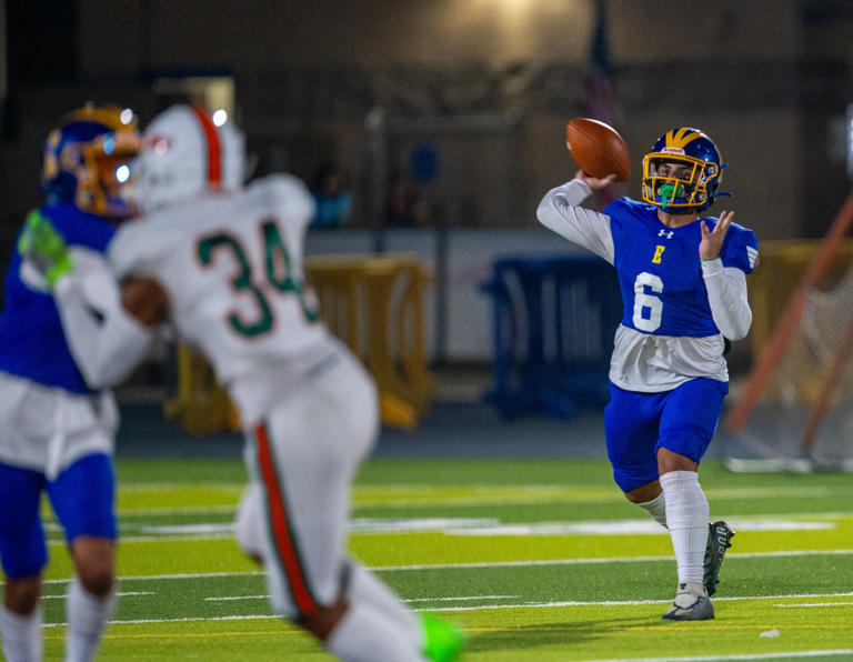 Exeter football highlights 2024 All-Tri-County Conference football honors