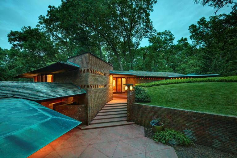 Frank Lloyd Wright designed more than 30 homes in Michigan: How to see ...