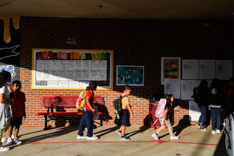 Nashville schools 2025-26 calendar: See when breaks, exams, parent ...
