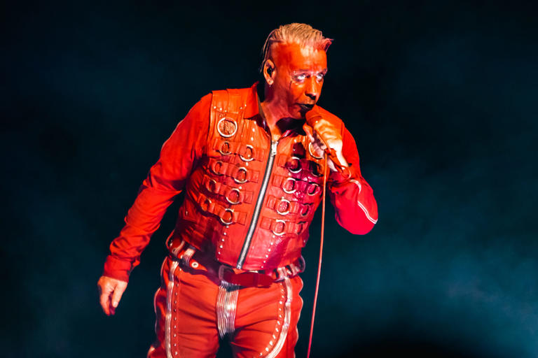 Till Lindemann Stellt Neue Band Vor Schwärmt Von „wilder Kraft Der