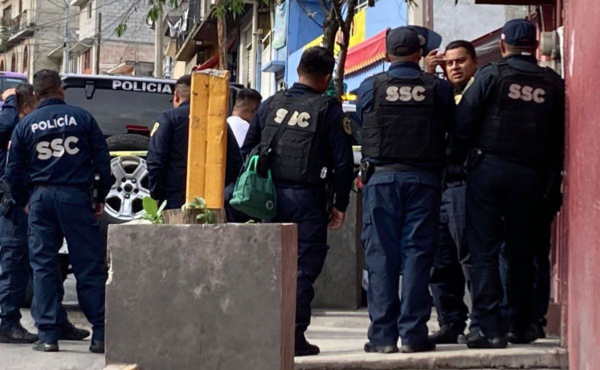 Motosicarios asesinan a hombre con 10 balazos en calles de GAM Motosicarios asesinan a hombre con 10 balazos en calles de GAM