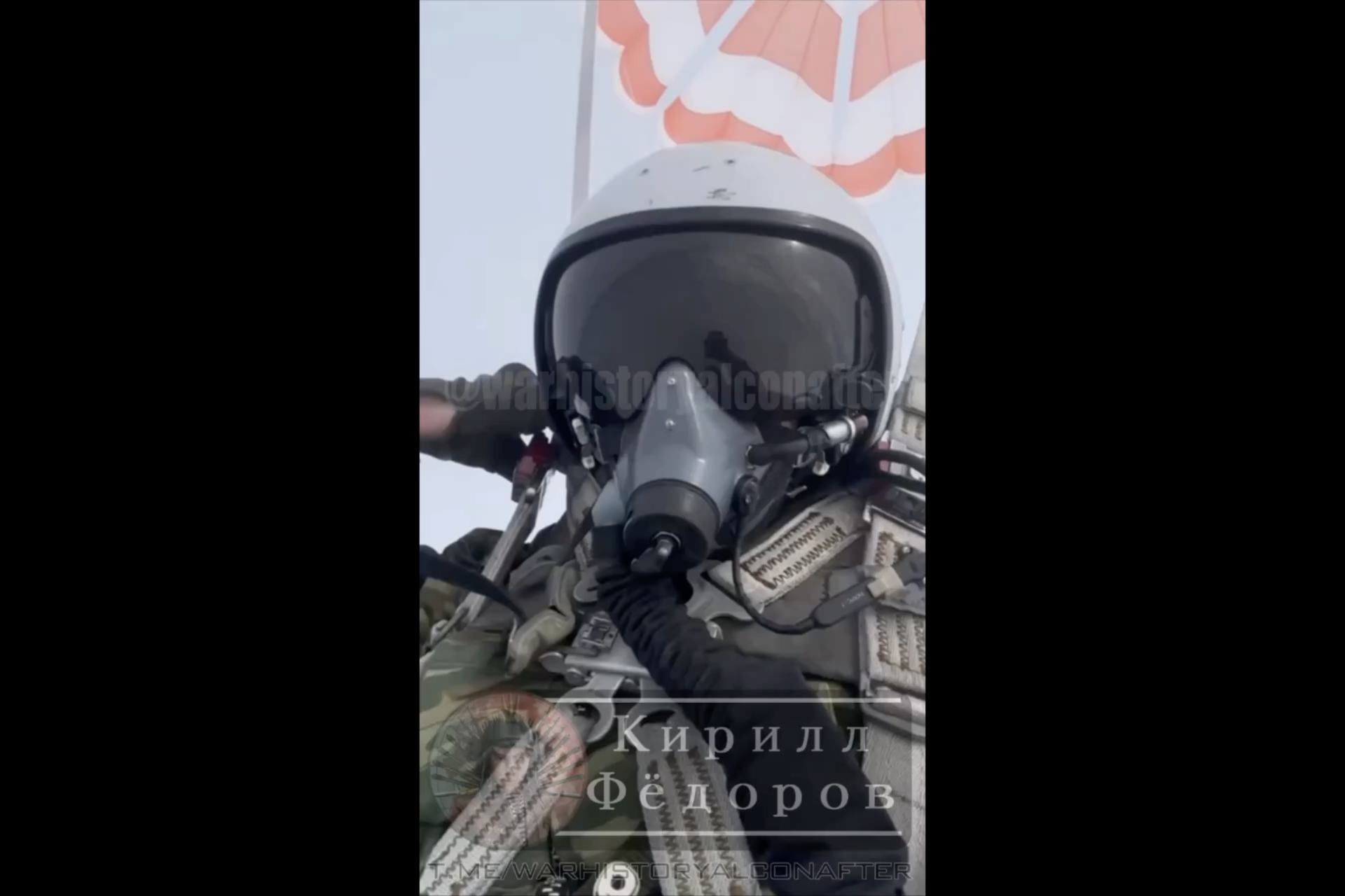 Frontline Footage: a Russian pilot recorded his descent after being ...