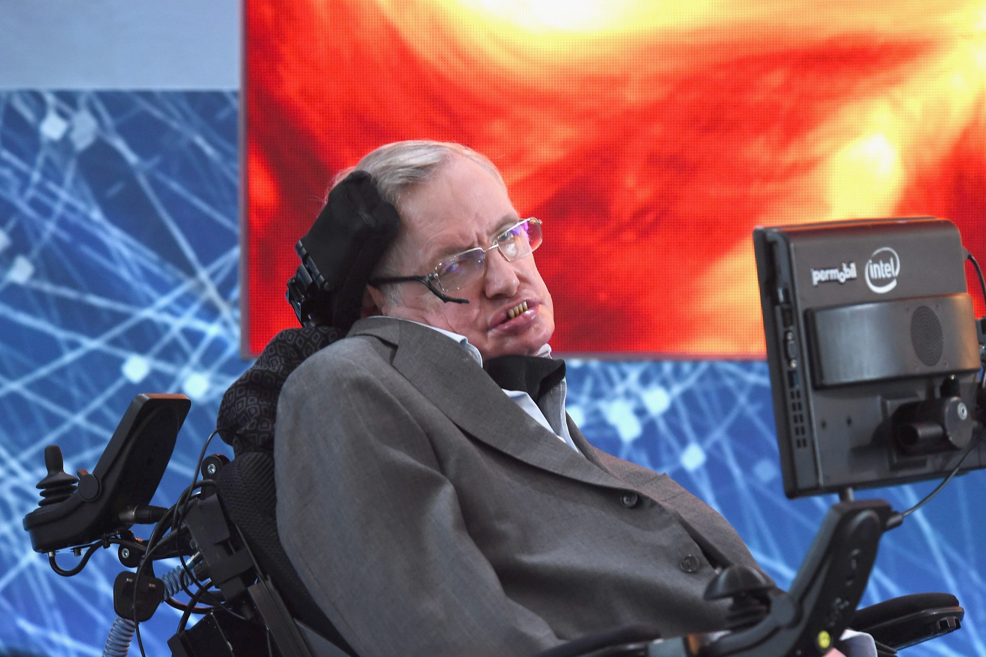 Discover Stephen Hawking's theories on the beginning and end of the ...