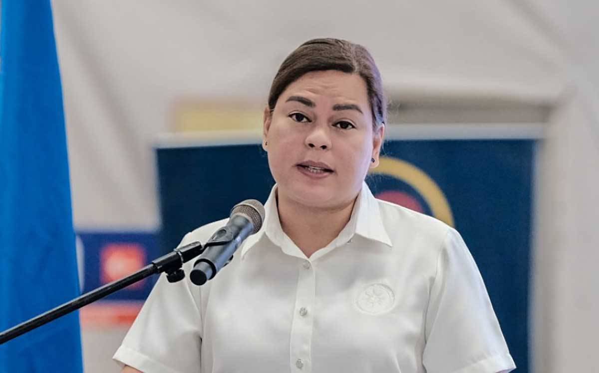 Duterte blasts govt for 'bowing to ICC' Duterte blasts govt for 'bowing to ICC'