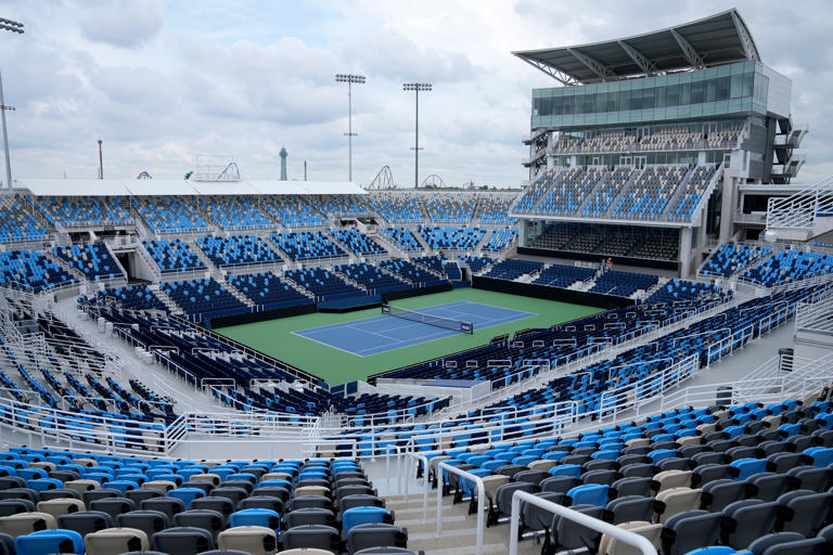 What's new at the Cincinnati Open? More courts, more days, more plants ...