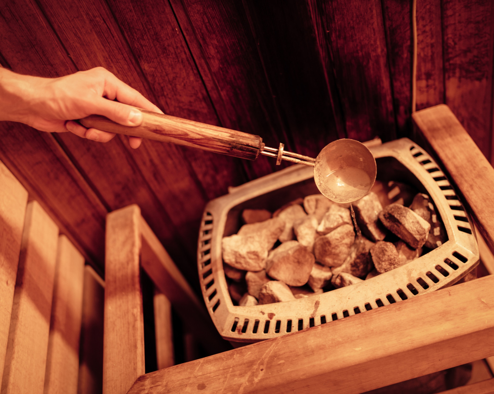 Fördelarna – och riskerna – med att bada bastu