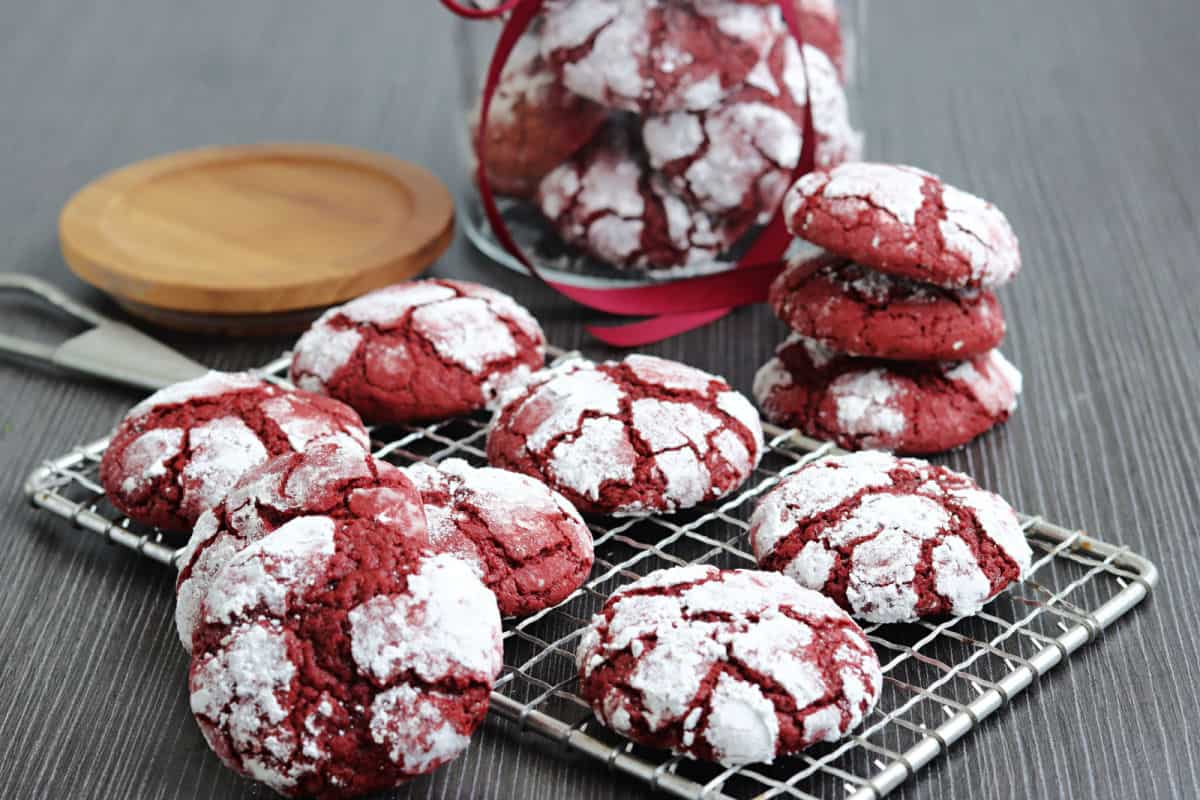 17 red velvet ideas for cakes, cookies, brownies and more