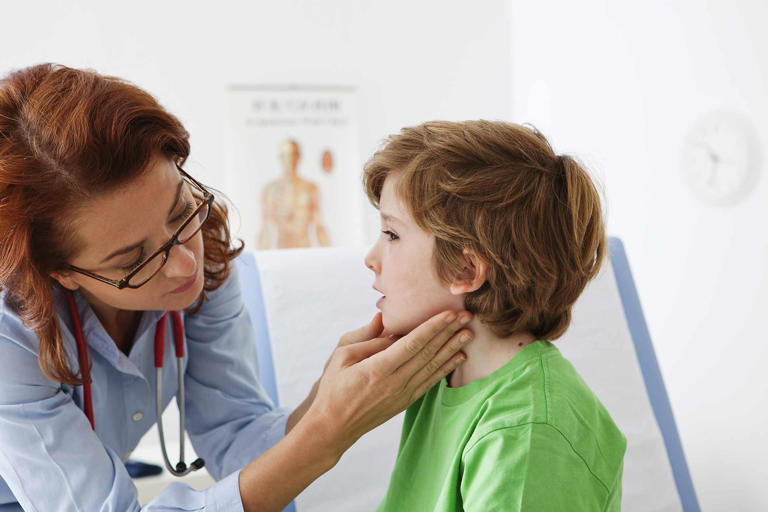 Swollen lymph node symptoms and causes
