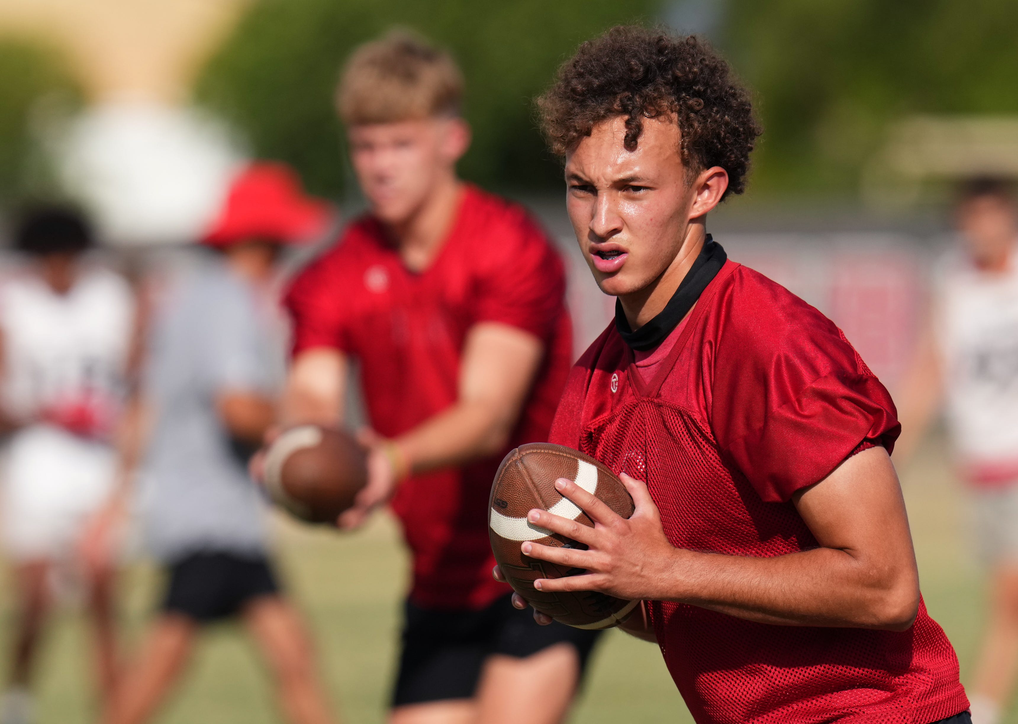 Vote in our poll: The Arizona Republic's Top 10 HS football quarterback ...