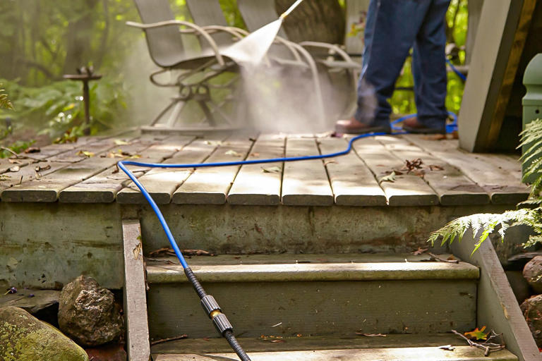 13 Helpful Pressure Washer Tips